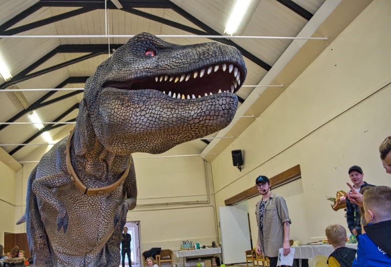Gallery - Dinosaur Hire Uk