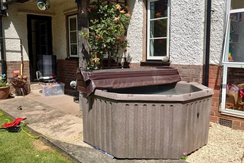 Octagonal Hot Tub Gallery - Hereford Hot Tub Hire