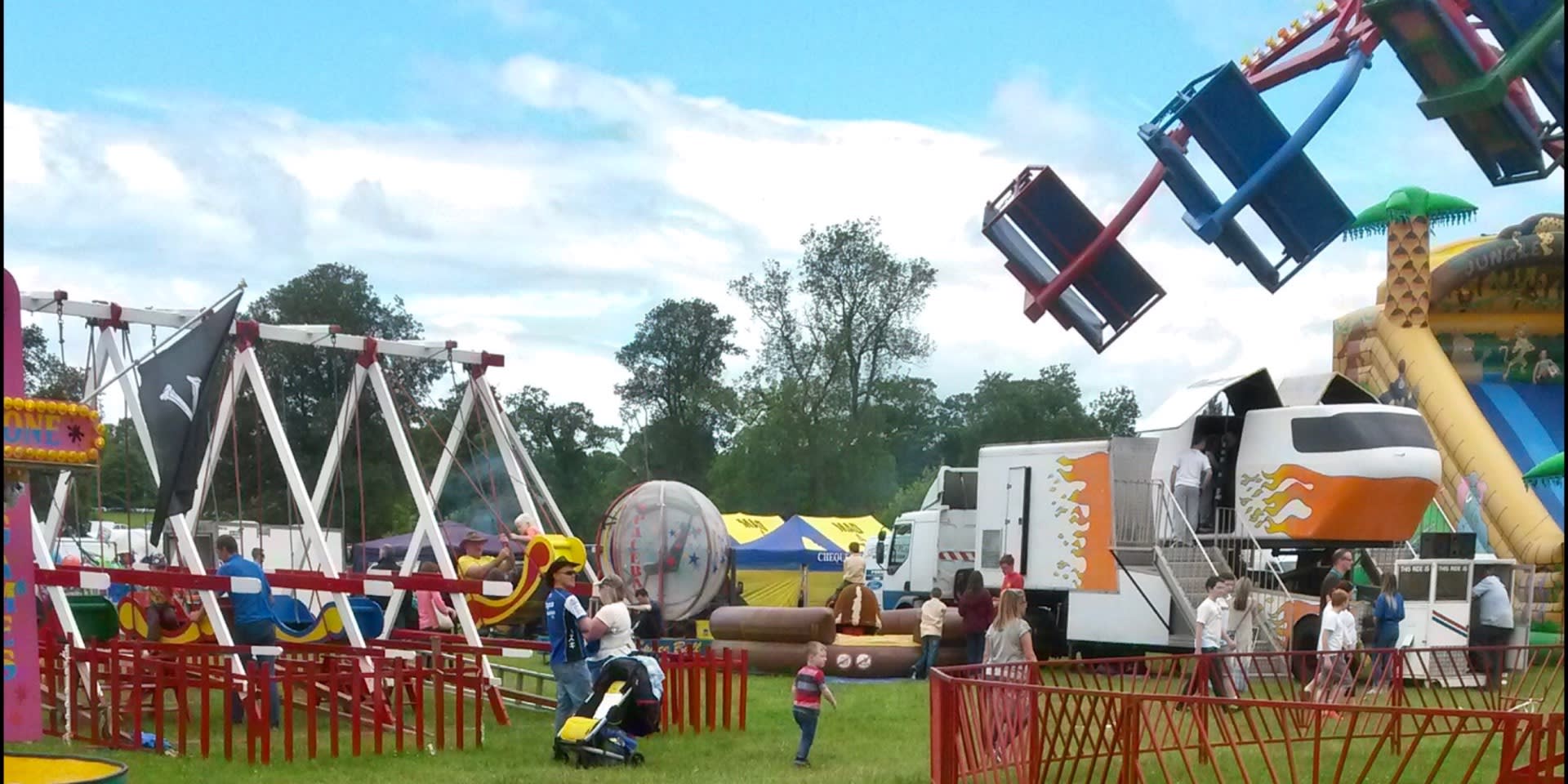 Home | Infinity Events Bouncy Castles, Inflatables & Fairground Rides / Attractions Co ...