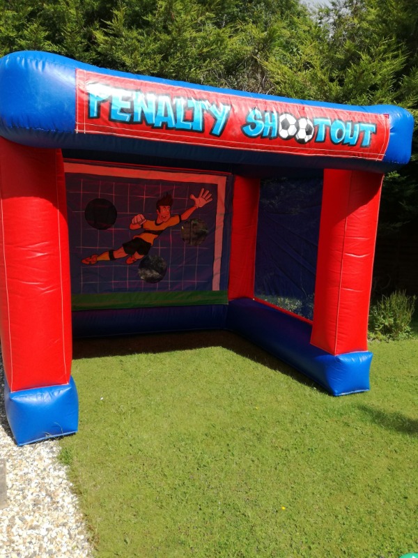 Caravan Entertainment - Acm Entertainments, Bouncy Castle Hire, Rodeo ...