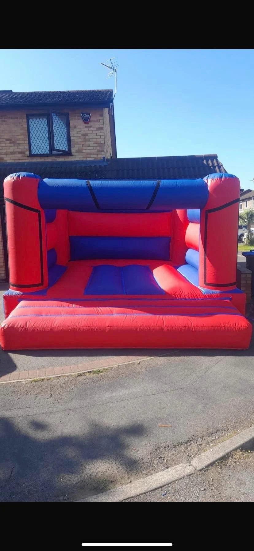 Red And Blue Castle 13x15ft H Frame - Leicester Bouncy Castle Hire ...