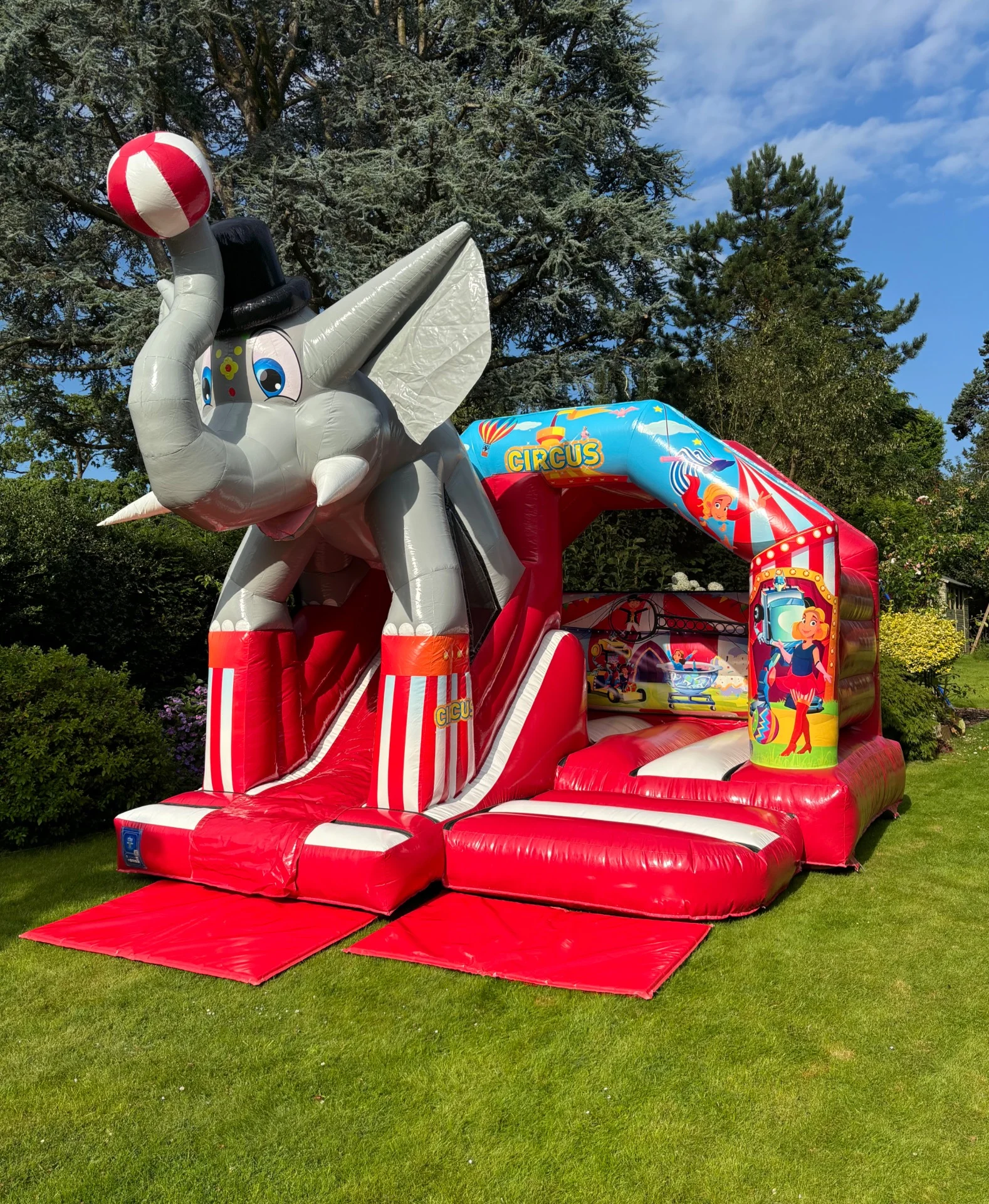 Circus Bouncy Castle Jaimies Castles, Bouncy Castle & soft play Hire Surrey