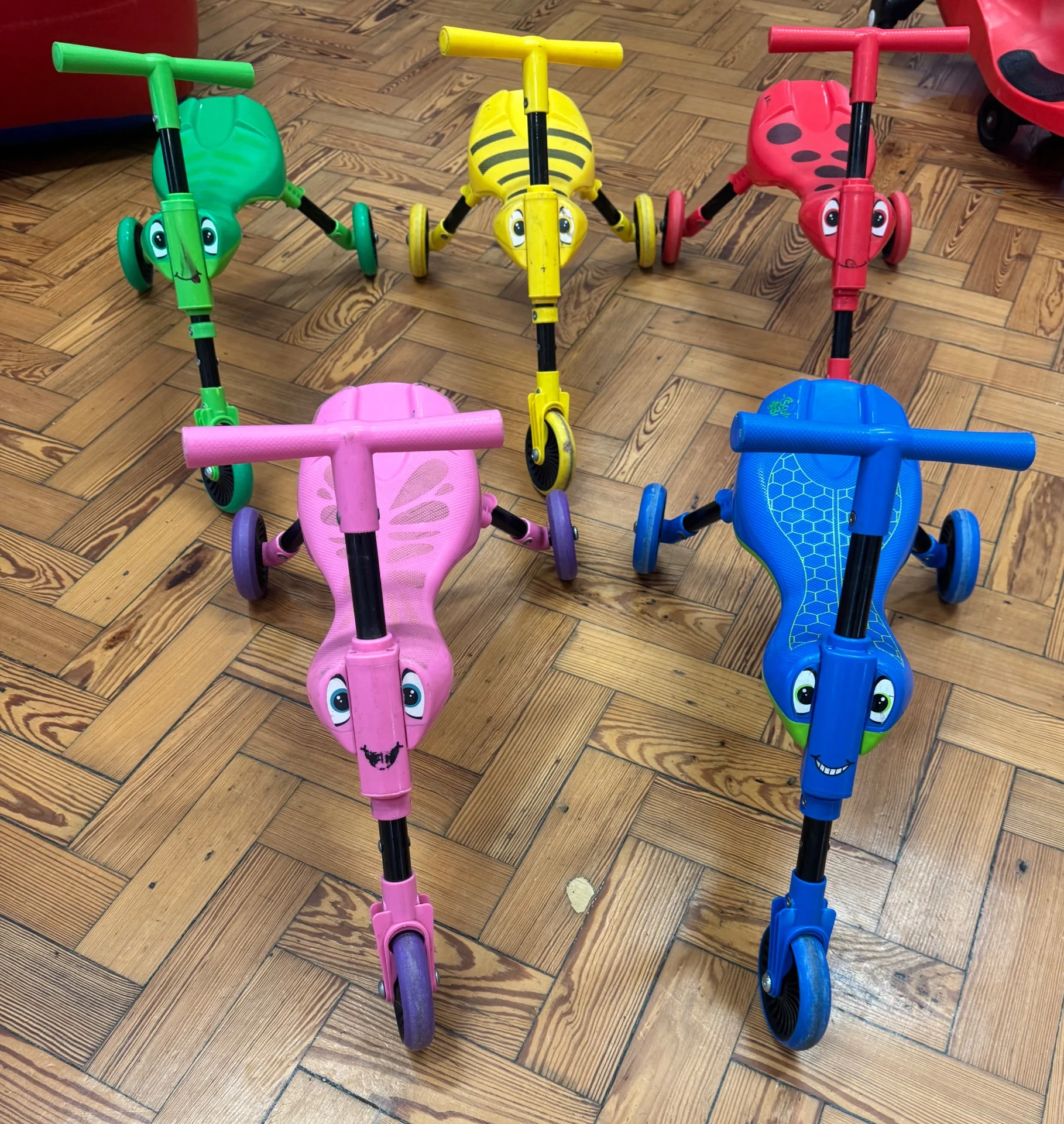 5x Scuttlebugs - Bouncy Castle and hot tub hire, based in Gwynedd, Wales