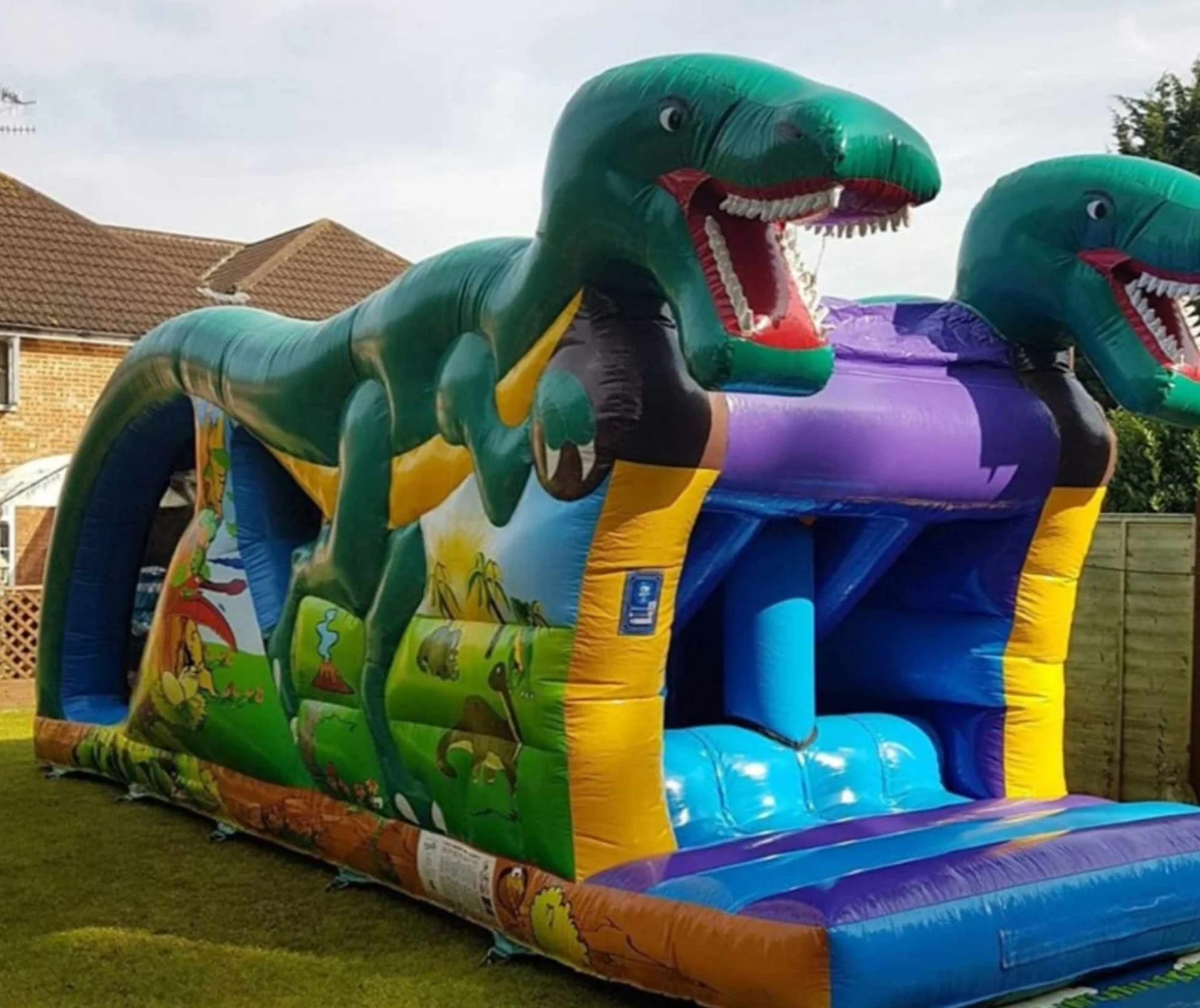 Ultimate Dino Adventure - Jurassic Bounce