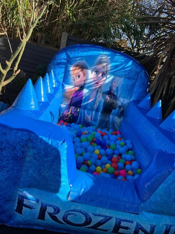 Frozen Ball Pit - Memory Makers UK