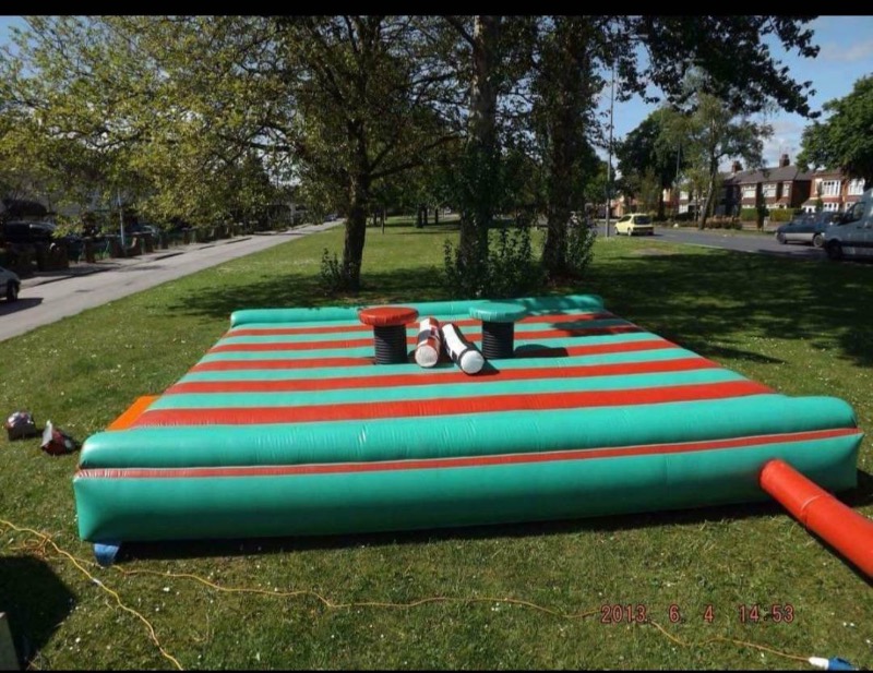 Gladiator Joust 20ft X 20ft - Fun 4 All - Inflatable Hire Hull