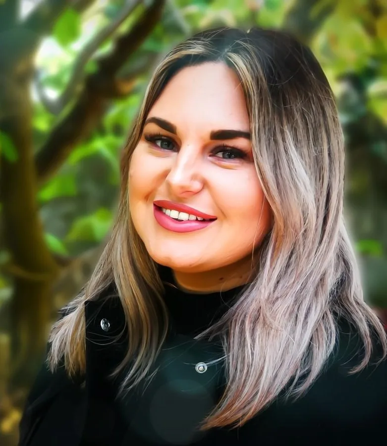 Jess Johnson - John Bedford entertainments Ltd