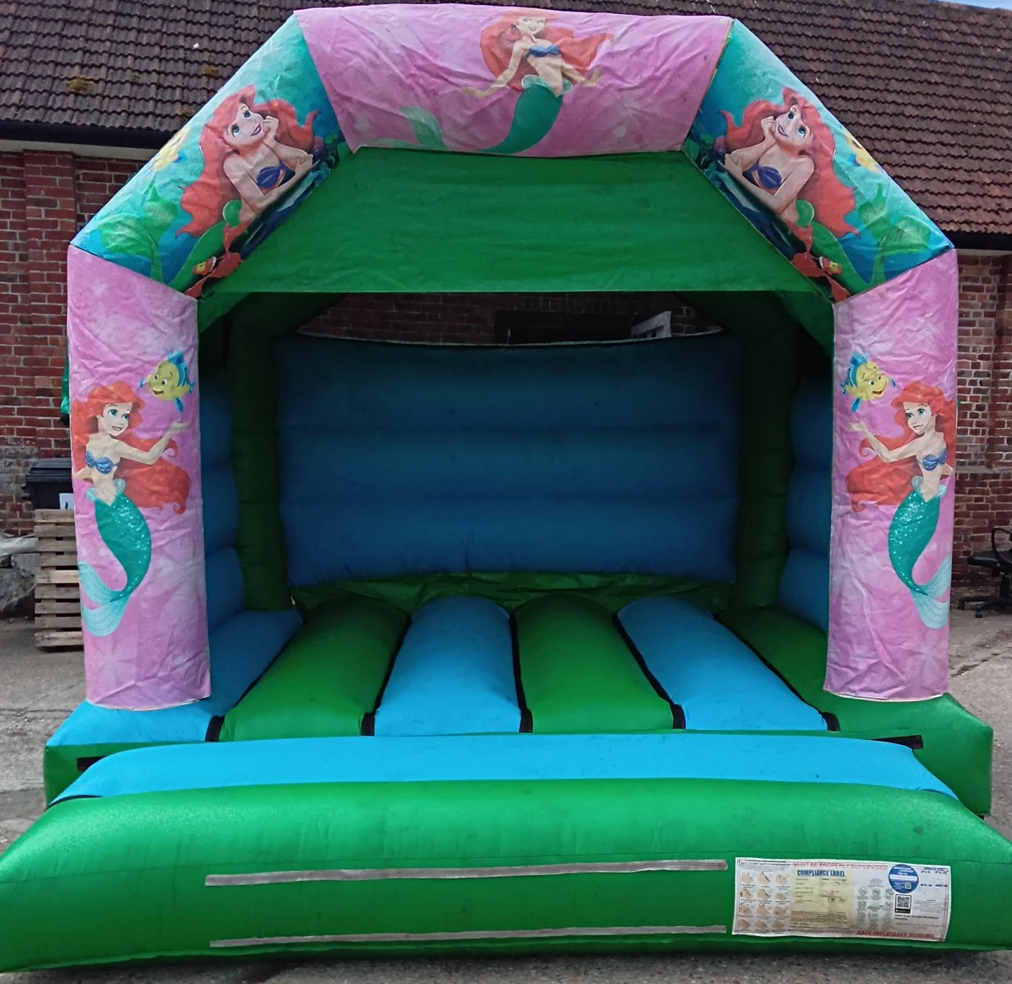 Little Mermaid Castle - Mega Mayhem Ltd