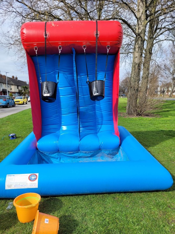 Inflatable Gunge Tank 8.7ft X 8ft X 9.9ft - Fun 4 All - Inflatable Hire ...