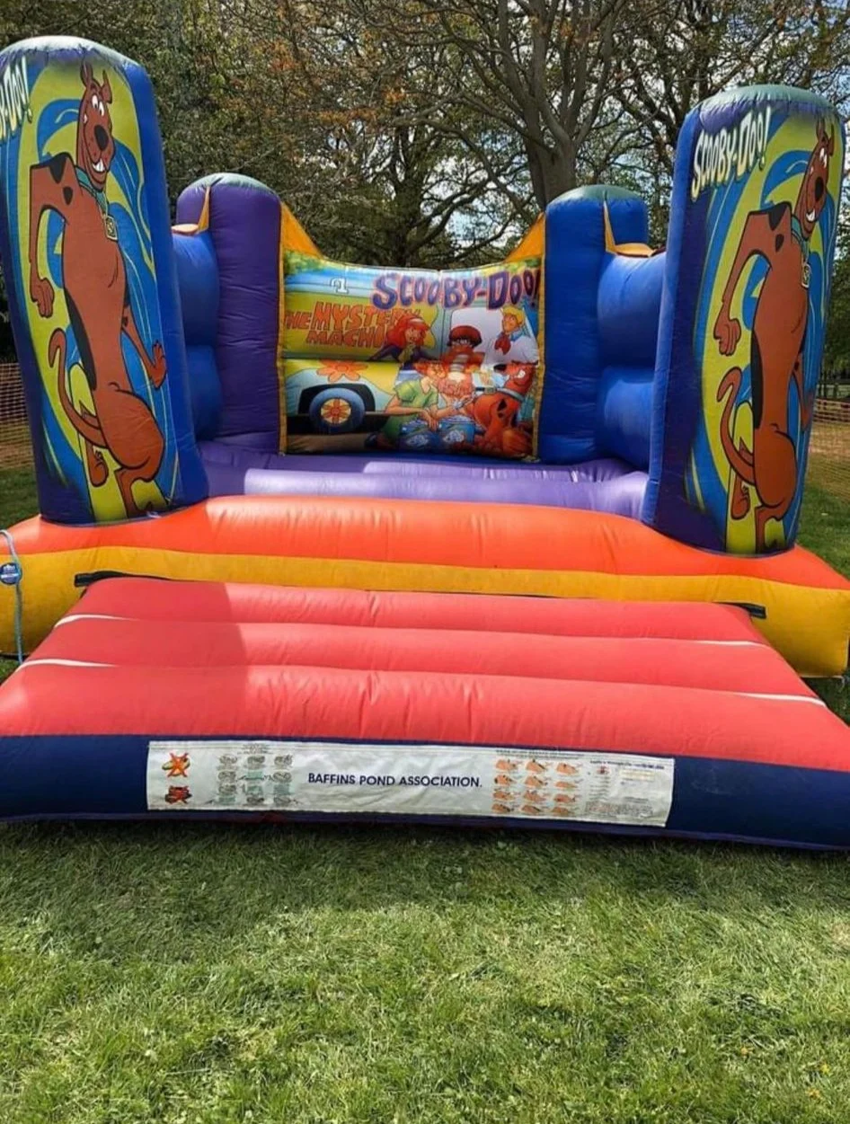 Scooby Doo Bouncy Castle - CCS Entertainment