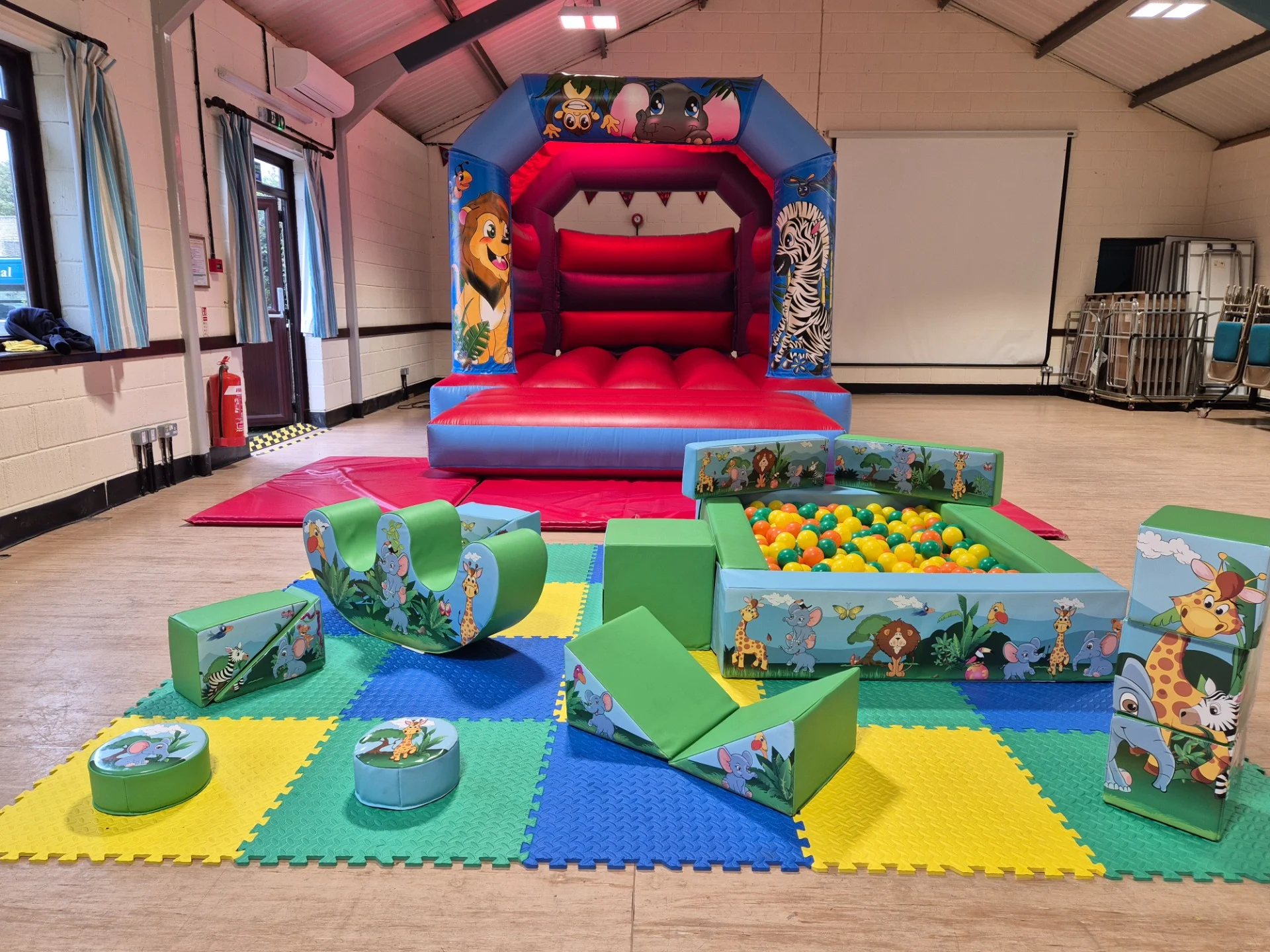 Jungle Castle And Soft Play Package - Bouncy Castle Hire Poole, Dorset ...