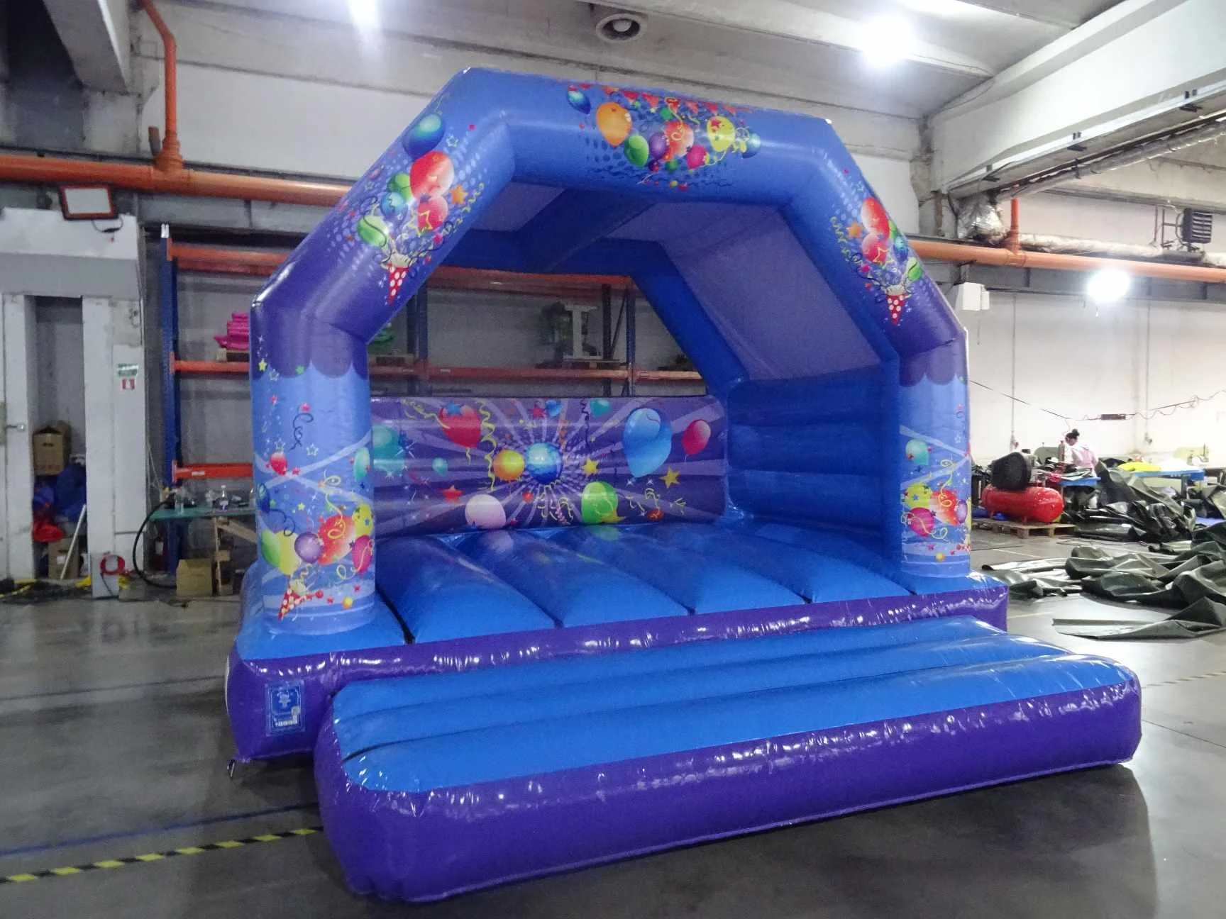 Blue And Purple Party Theme Castle - Shrewsbury Bounce Mania