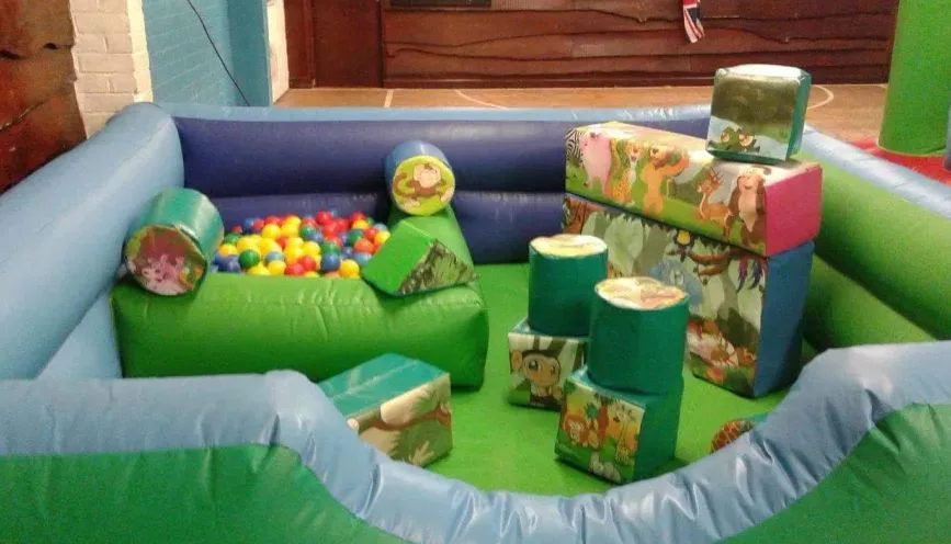 Jungle Themed Soft Play - Jalmac Leisure | Bouncy Castle Hire, Tameside ...