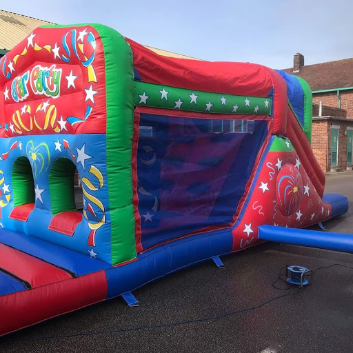 Garden Assault Course, Wythenshawe Best Castle In Town