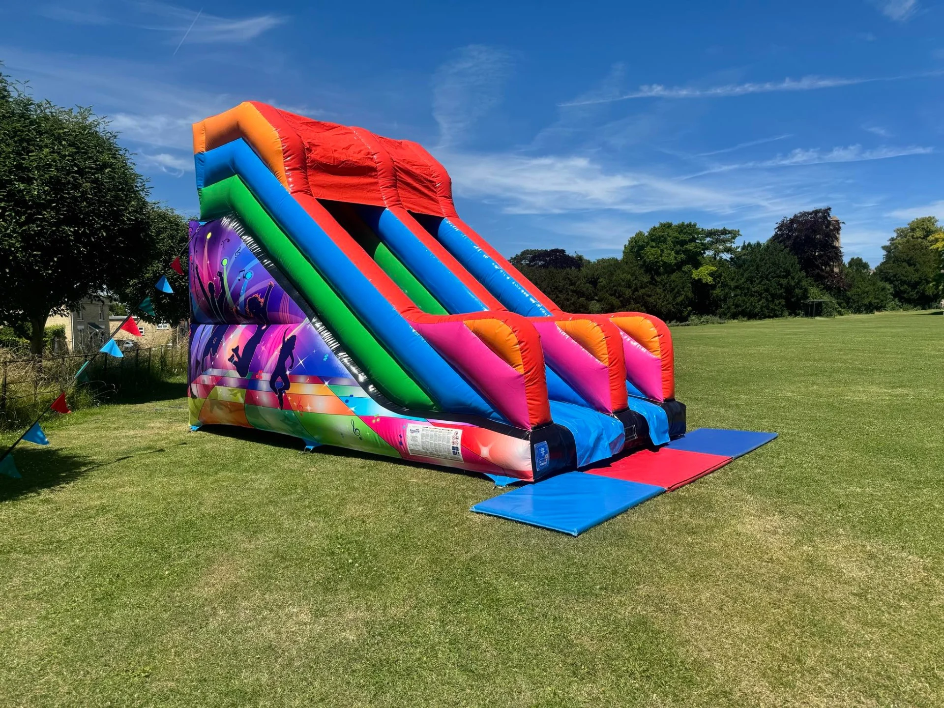 Inflatable Super Slide | Cambridge, Hitchin, Stevenage, Baldock