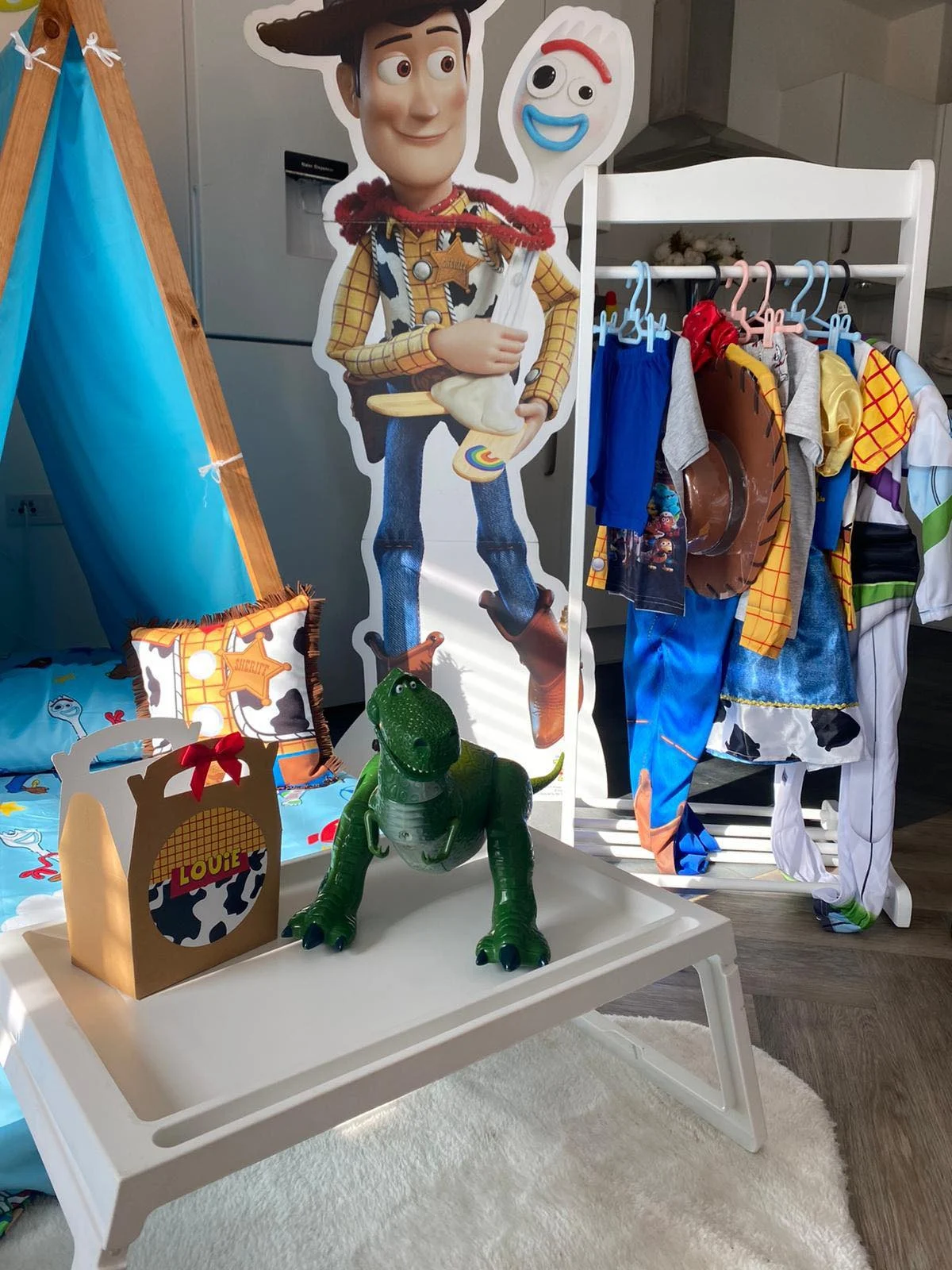 Toy Story Tipi Tent Hire - Event Decor - Parties - Deluxe Flower Walls