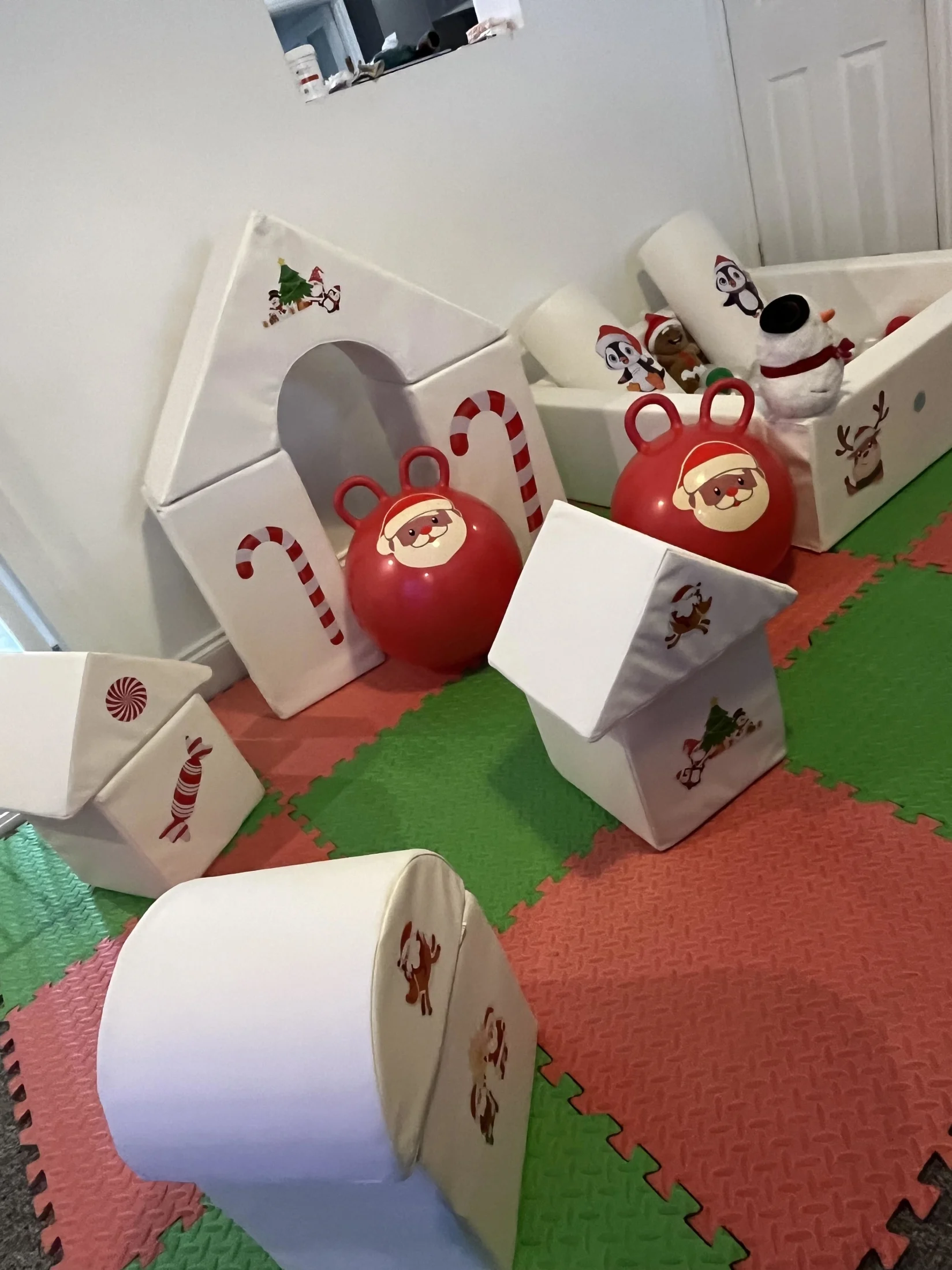 Christmas Soft Play - Kids Kingdom Cearphilly