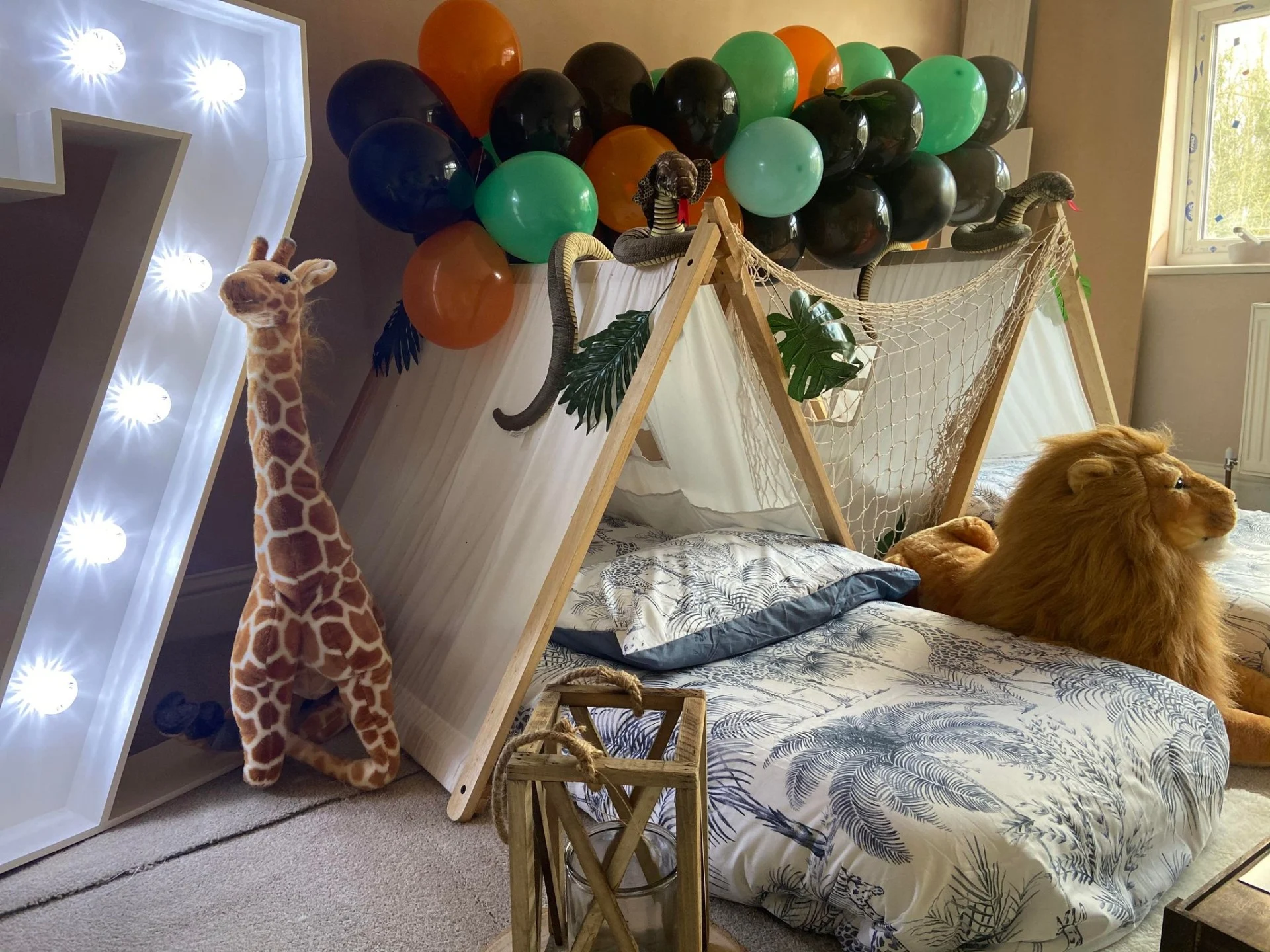 Jungle Teepee Tent - Mascot Hire & Children's Parties | London, Kent