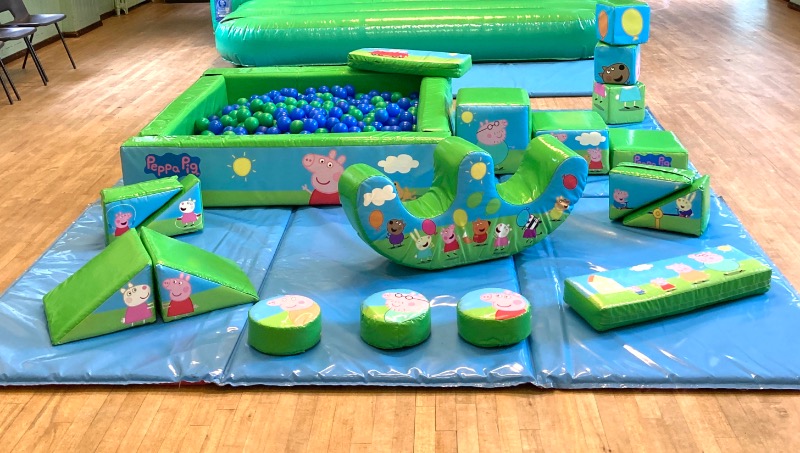 Peppa Pig Soft Play - Jaimies Castles, Bouncy Castle & soft play Hire ...