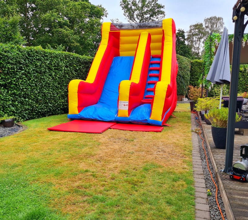 Mega Slide - Bounce World