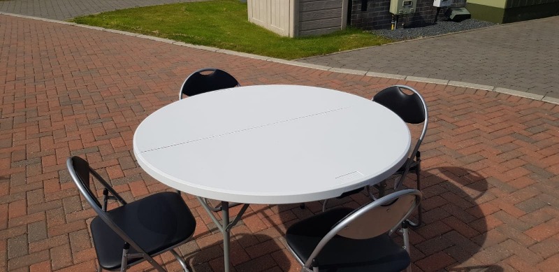 4ft Round Table - North Down Entertainments