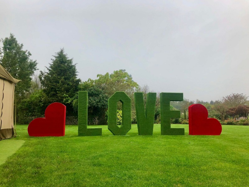 6ft Tall Topiary Love Sign With Hearts - The Perfect Prop Co