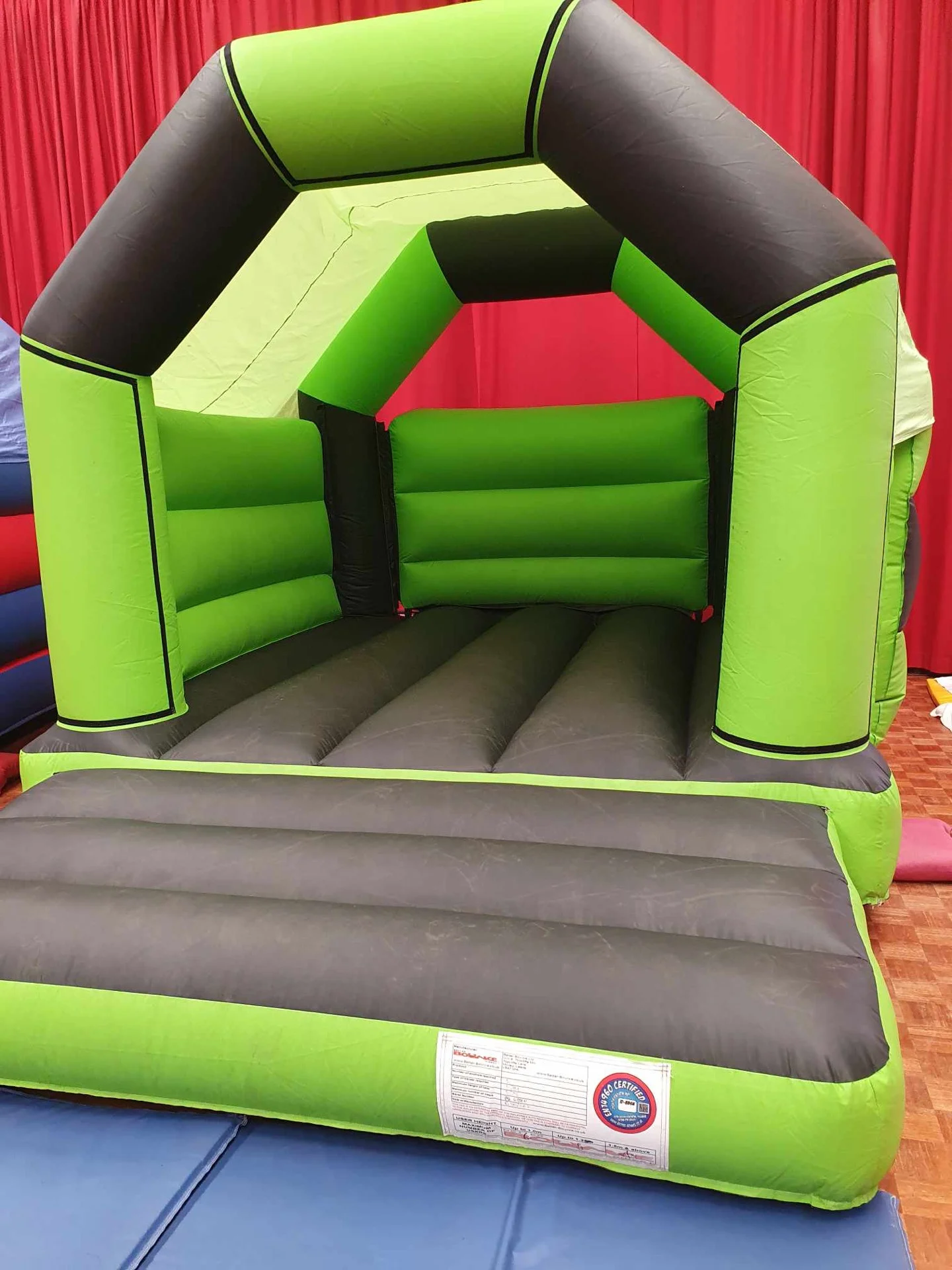 Black And Green Bouncy Castle - Bouncy Castle and Softplay Hire in Hull