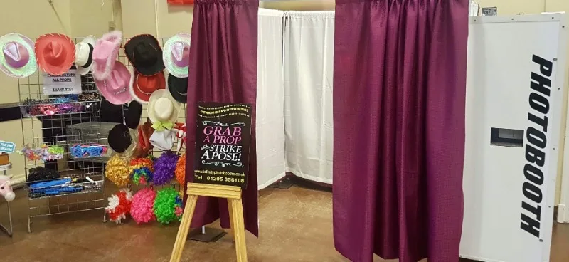 3 Hours Photo Booth - BOUNCY CASTLES, WEDDING ENTERTAINMENT & PHOTO ...