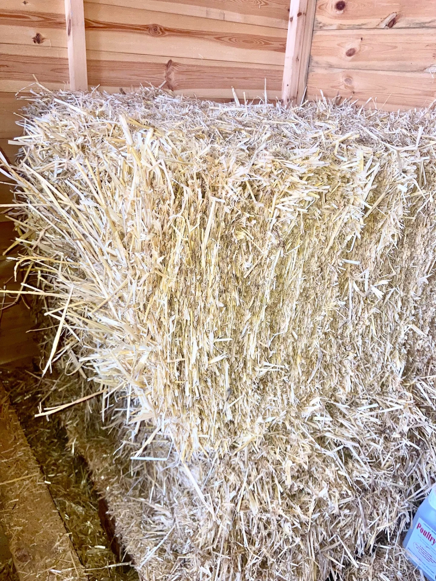 Straw Bales - Winchester Poultry Farm & Livestock