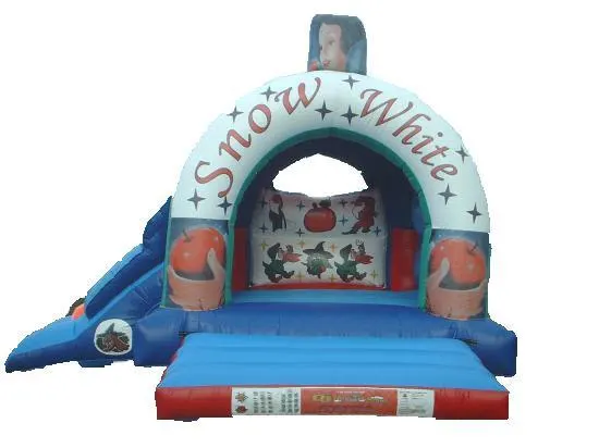 15ft X 17ft Snow White Slide Castle Dj Land Of Castles | Bouncy Castle ...
