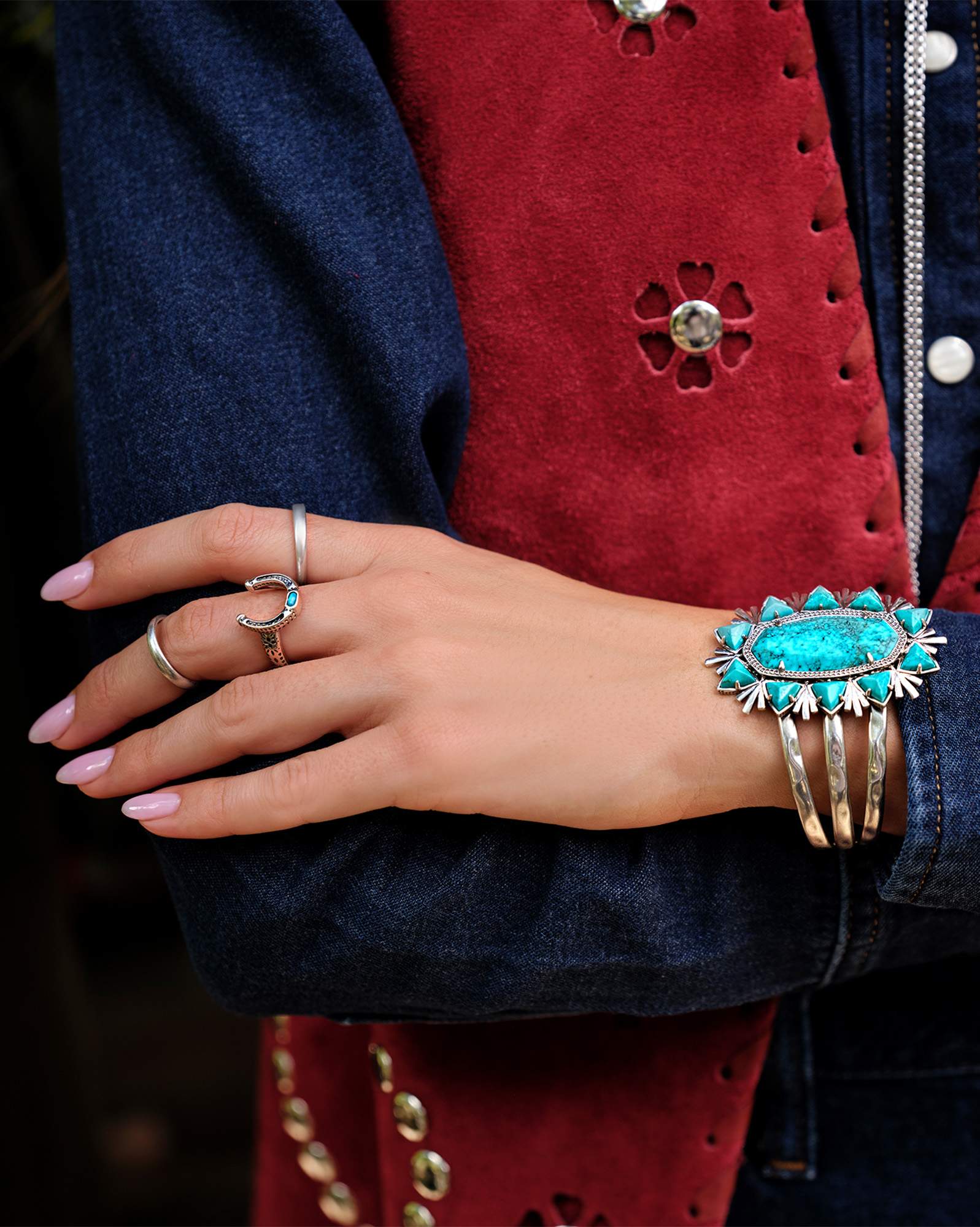 Noble Vintage Silver Horseshoe Cocktail Ring in Variegated Dark Teal ...