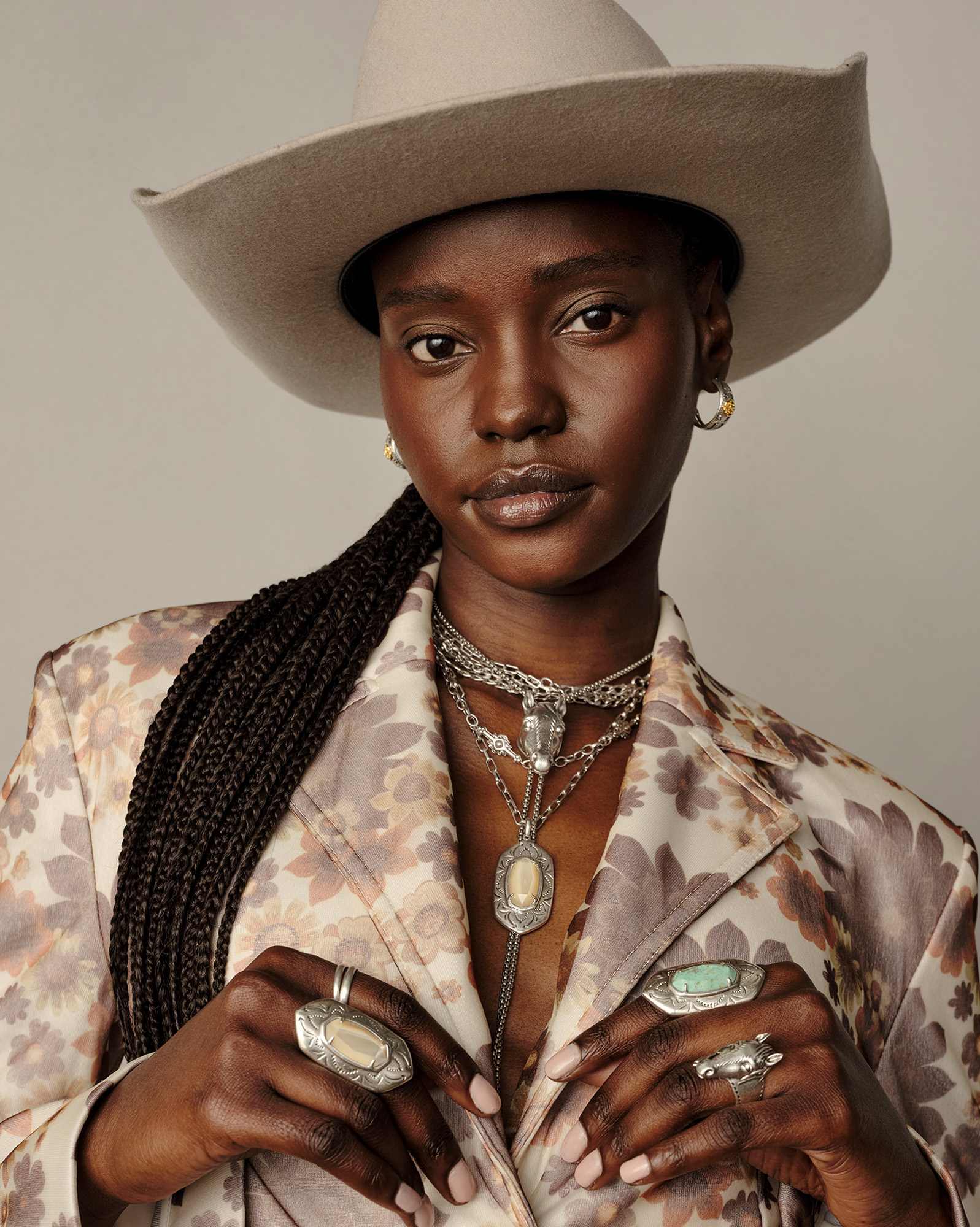 Keziah Vintage Silver Cocktail Ring in Natural Mother-of-Pearl | Kendra ...