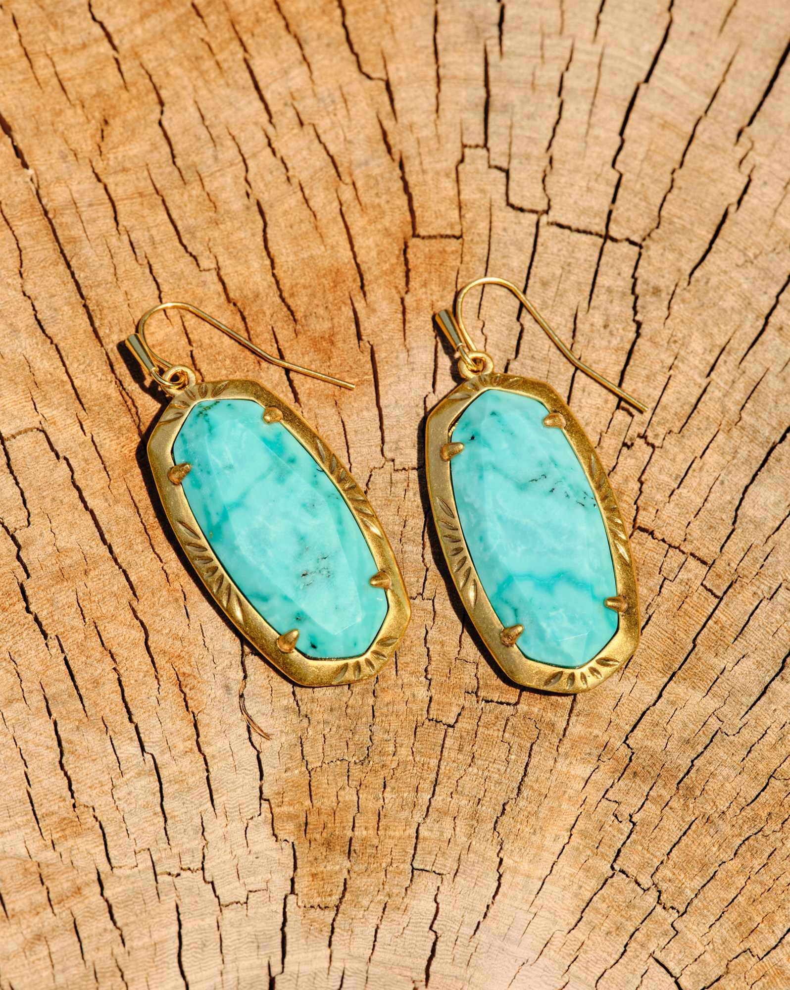 Elle Vintage Gold Etch Frame Drop Earrings in Variegated Turquoise Magnesite | Kendra Scott