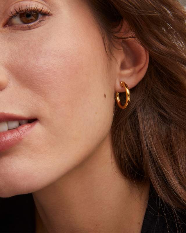 Tube Small 20mm Hoop Earrings in 18k Gold Vermeil | Kendra Scott Tube Small 20mm Hoop Earrings in 18k Gold Vermeil | Kendra Scott