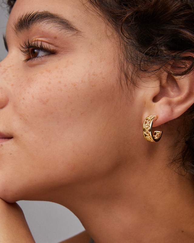 Kelly Huggie Earrings in Gold | Kendra Scott