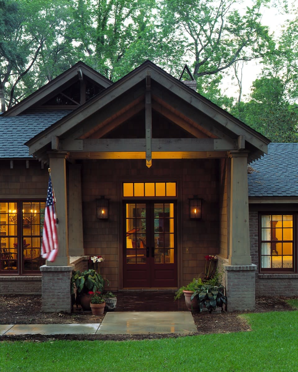 Suburban Lodge - Kevin Harris Architect, LLCKevin Harris Architect, LLC