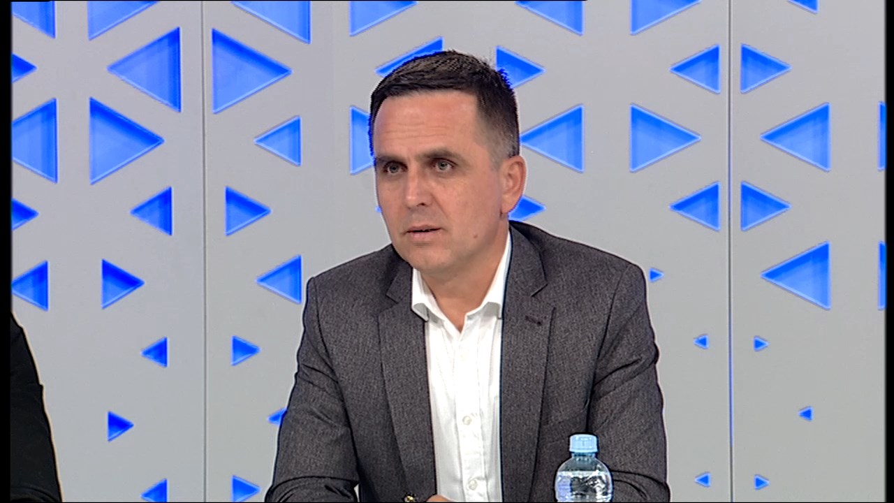 Телевизија 24 Касами за ТВ 24 Ако владата обезбедува струја за домаќинствата треба и за