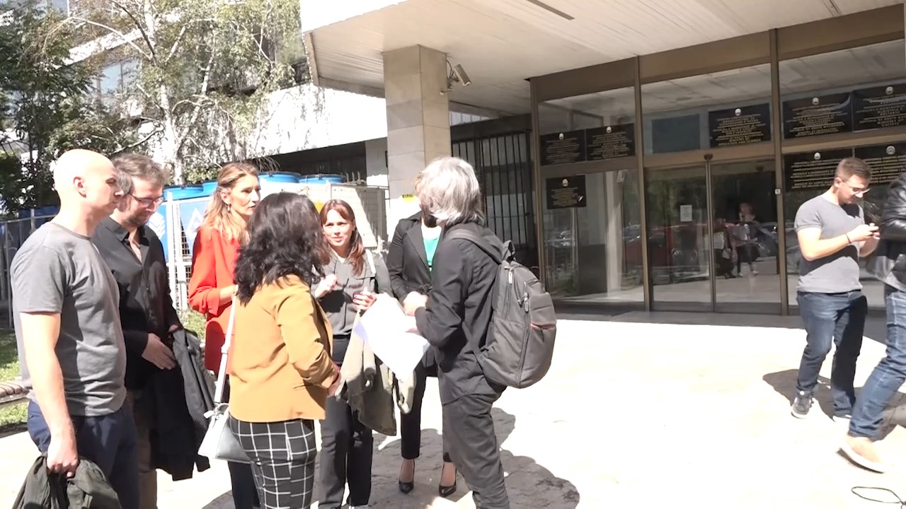 Телевизија 24 Левица ја достави иницијативата за референдум до ДИК