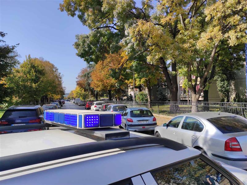 Телевизија 24 МВР Дојавите за поставени бомби во училиштата се лажни