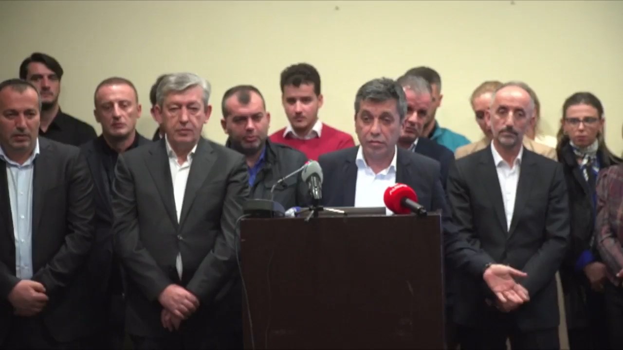 Телевизија 24 „Огнените“ во нов поход против Османи и Груби Османи и Груби молчат