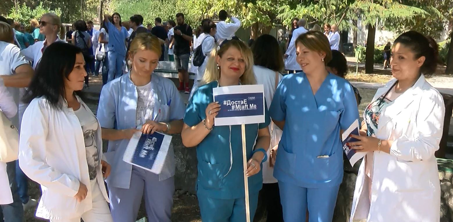 Синдикатите на средба во Министерството за здравство постигнат договор