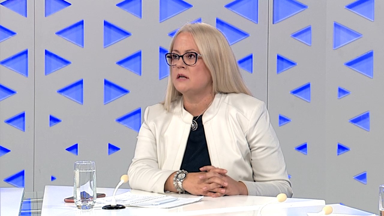 Телевизија 24 Стојановска за ТВ 24 Единствен услов за влез во ЕУ не се уставни измени туку