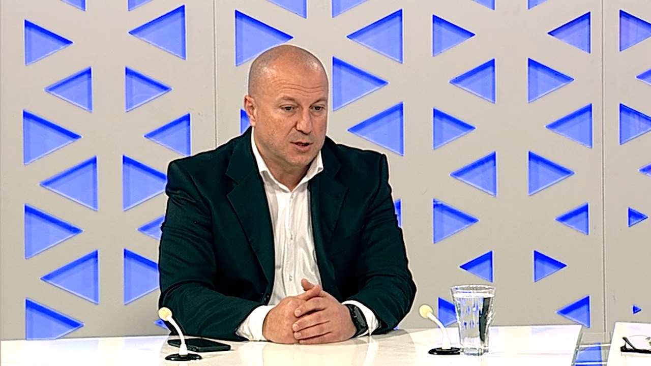 Телевизија 24: Тасевски за ТВ 24: Со доаѓањето на нови лица, наместо ...