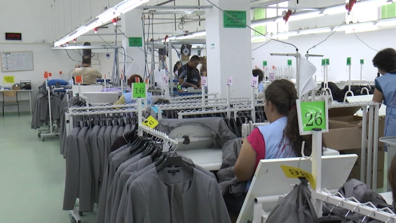 Телевизија 24 Текстилната индустрија се бори да опстане ќе успее ли