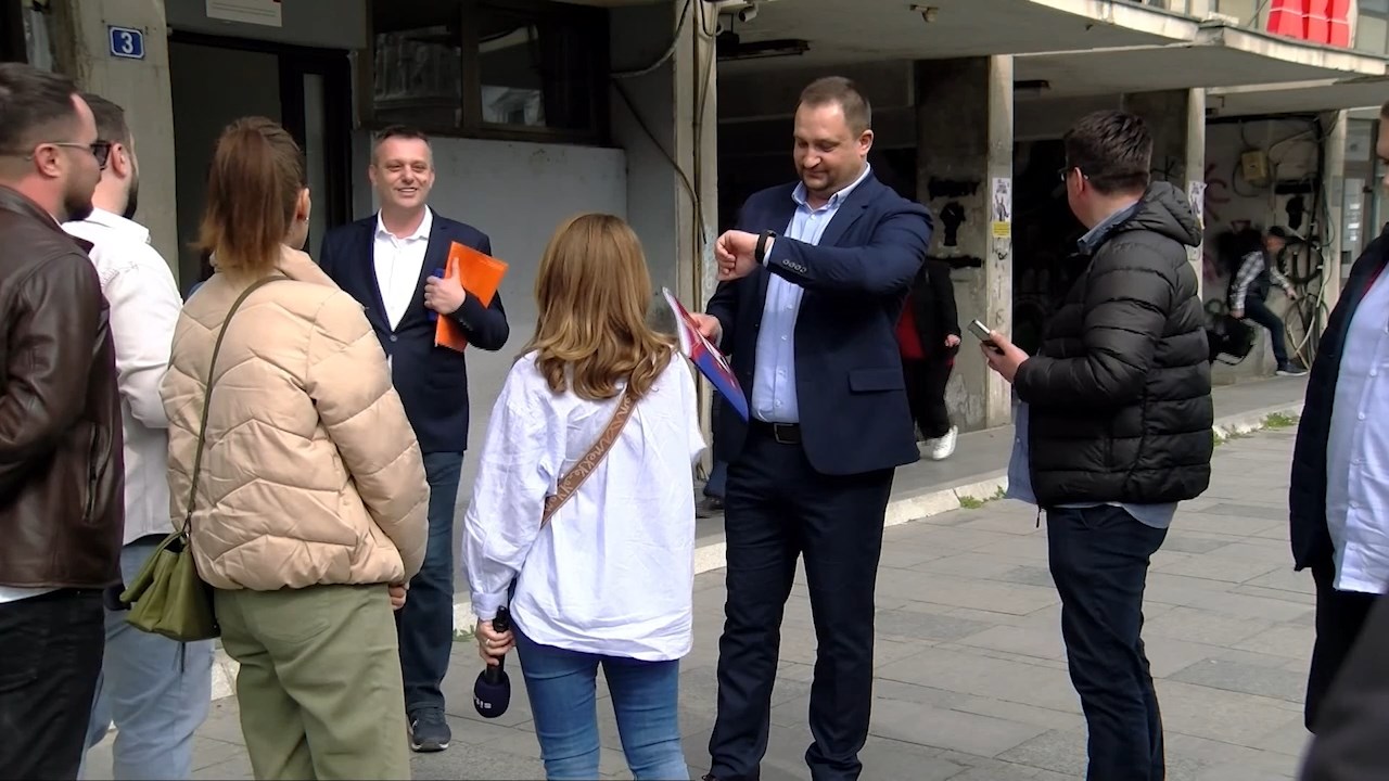 Телевизија 24 ССМ и владата на состанок за минималната плата