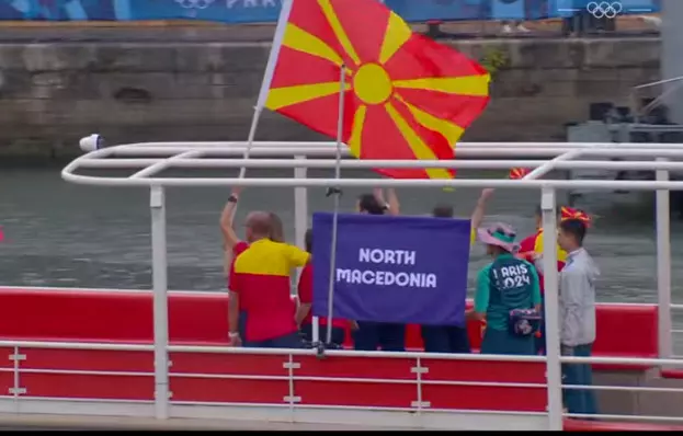 Телевизија 24 Македонската делегација продефилира на свеченото отворање на ЛОИ