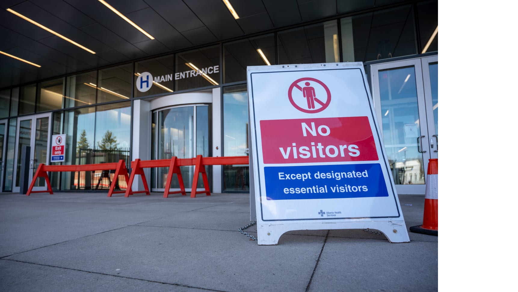 Healthcare and hospital security and access control guide Kisi