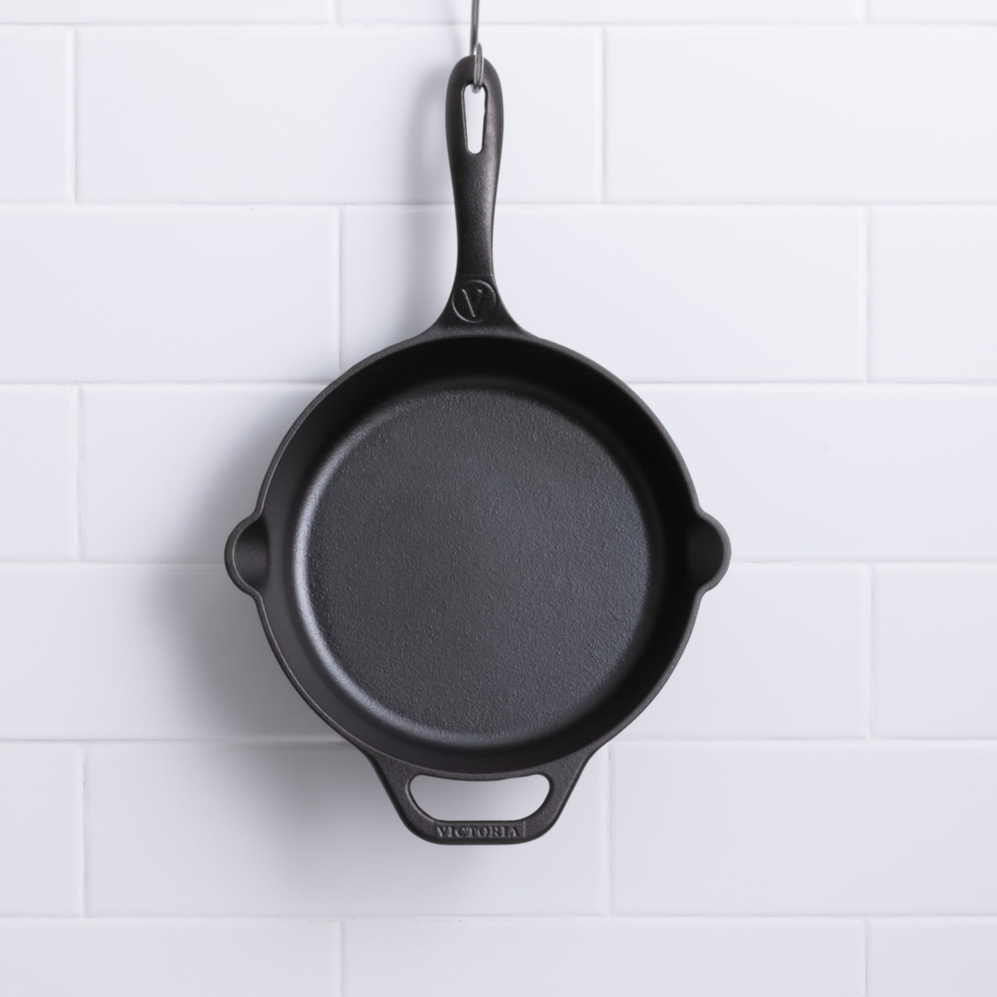 Victoria Seasoned Skillet 25cm | Kitchen Warehouse™