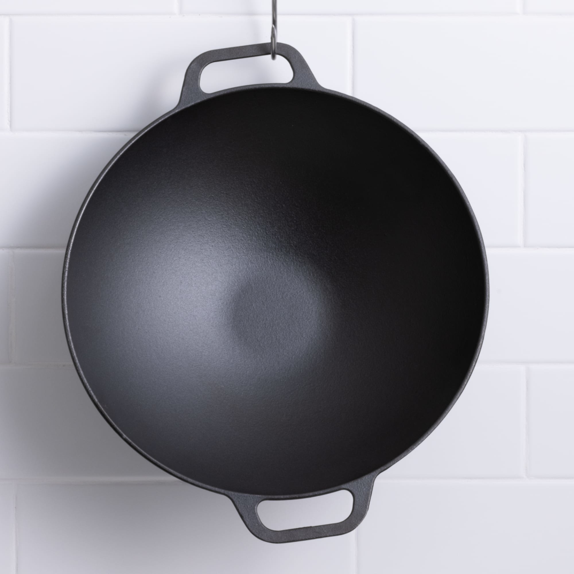 Victoria Seasoned Cast Iron Wok 35.5cm | Kitchen Warehouse™