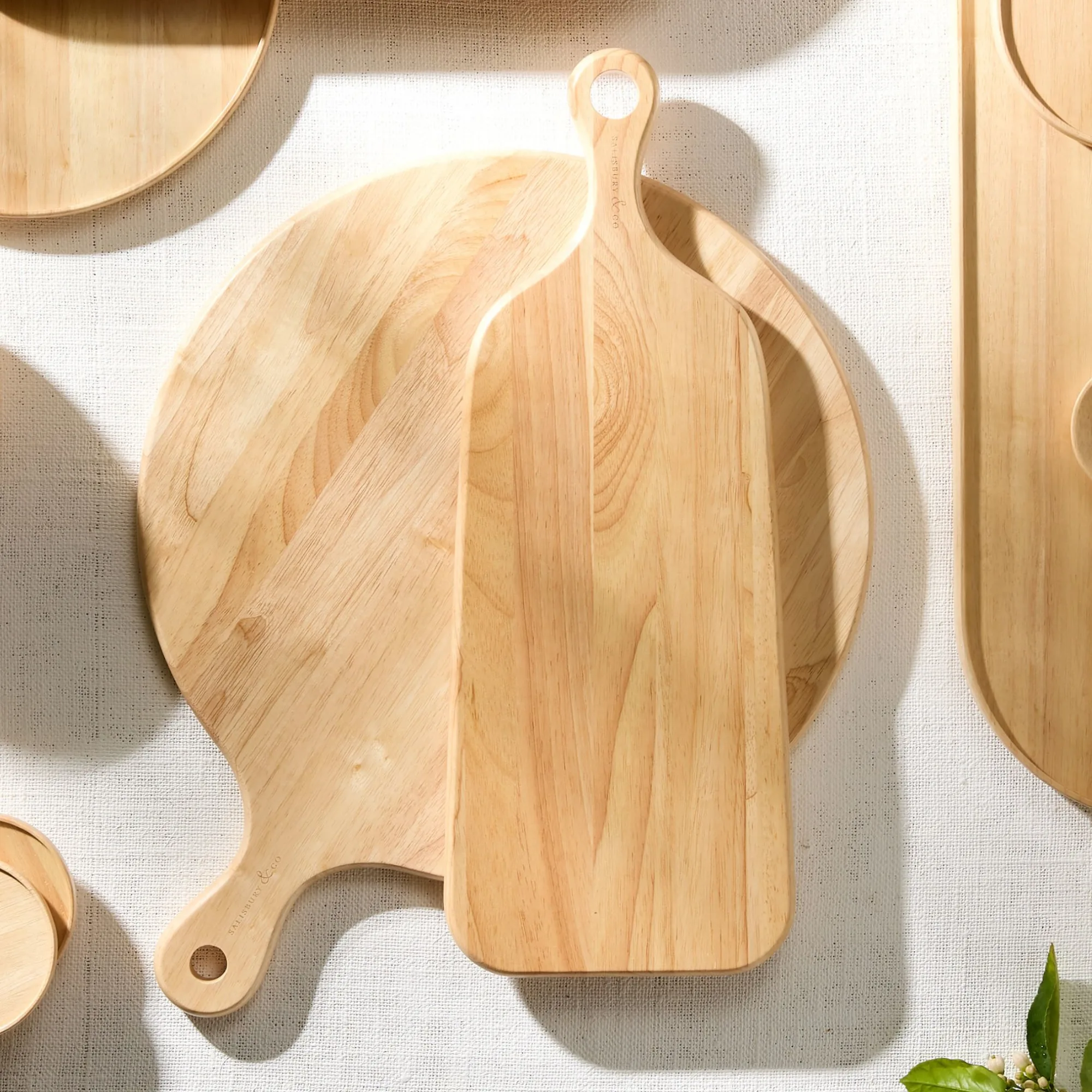 Serving trays boards and baskets | Kitchen Warehouse